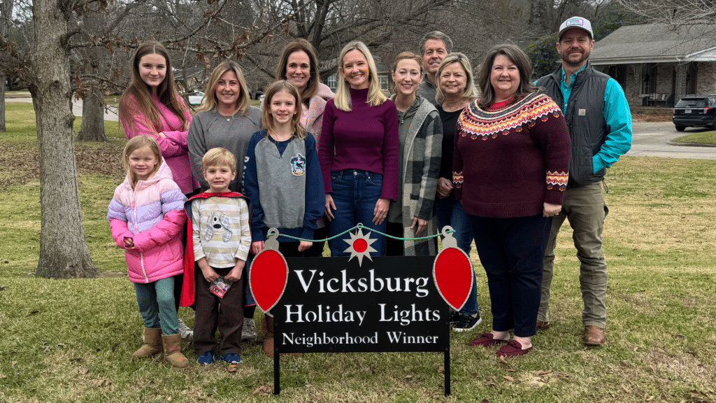 Glenwood Circle Wins Best Lights in Vicksburg Holiday Tour - Vicksburg ...