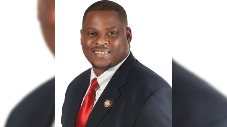 ‘A Stink Bomb on the Way Out’: Mayor-elect Thompson blasts mayoral pay ...