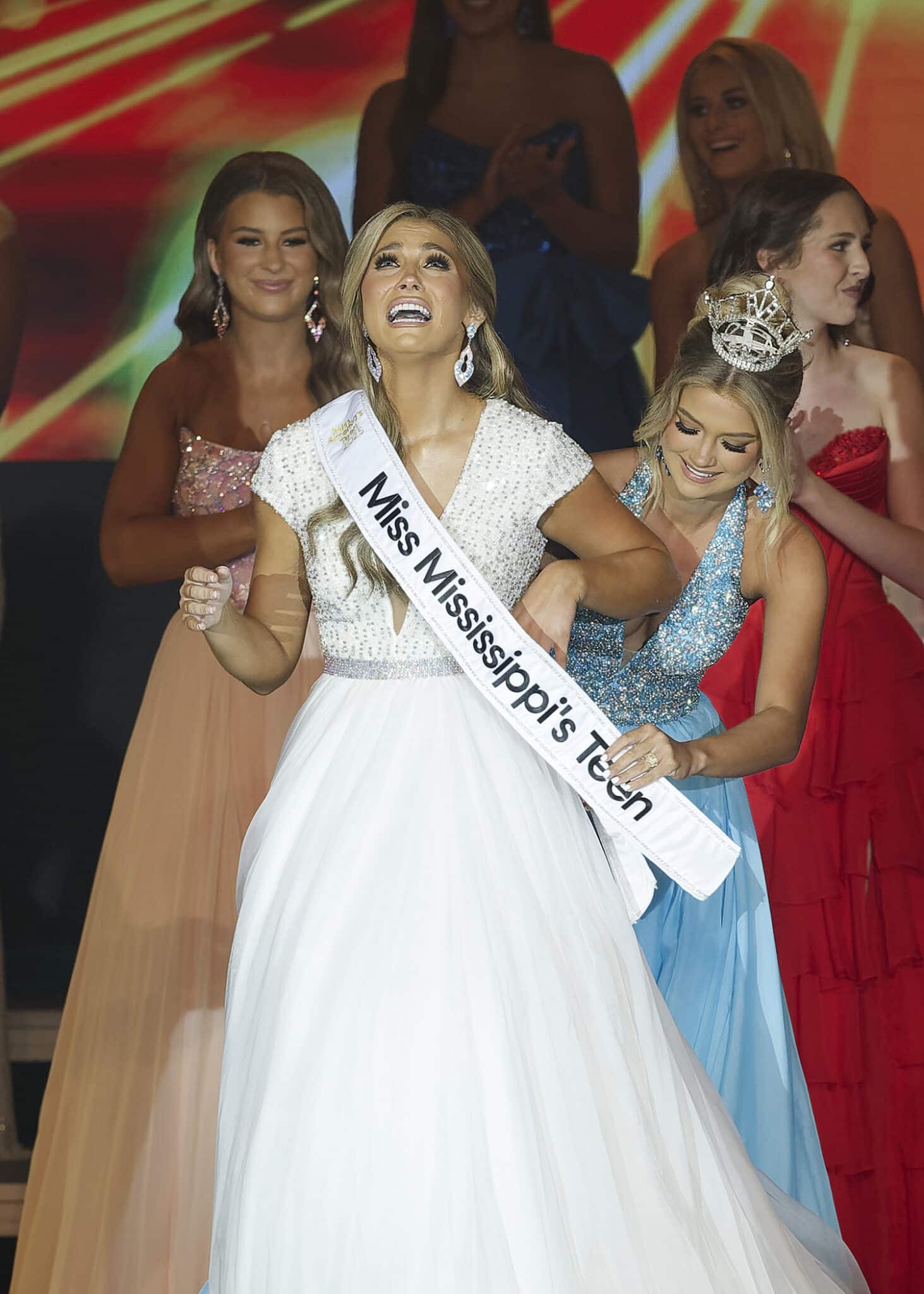 Miss Teen Crowned at Miss Mississippi Contest - Vicksburg Daily News