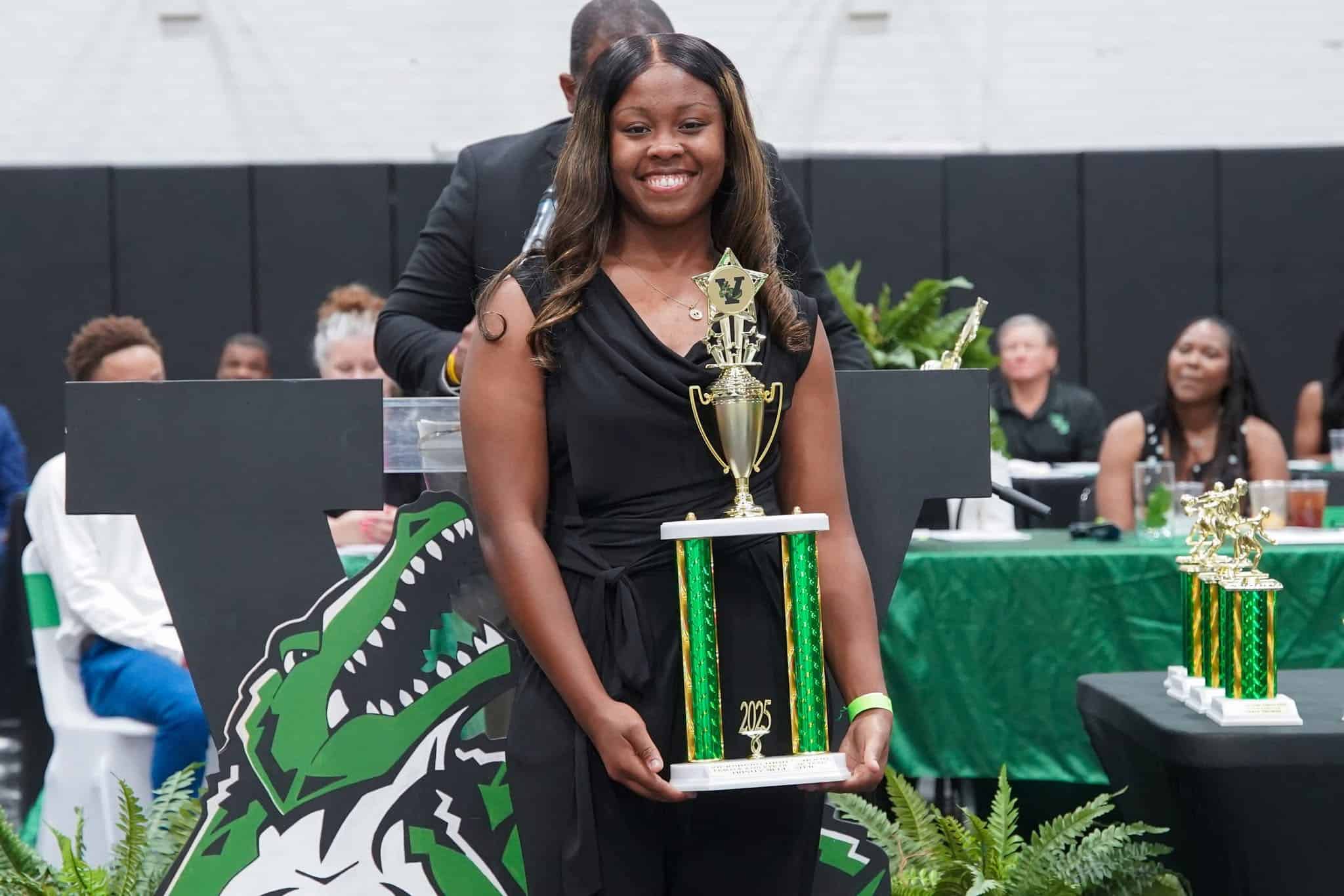 VHS names McGloster and Knight 2025 Athletes of the Year - Vicksburg ...