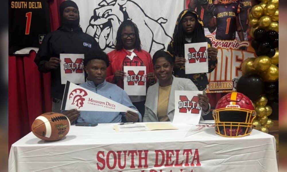 Demario Conner now playing football at Miss. Delta CC - Vicksburg Daily ...
